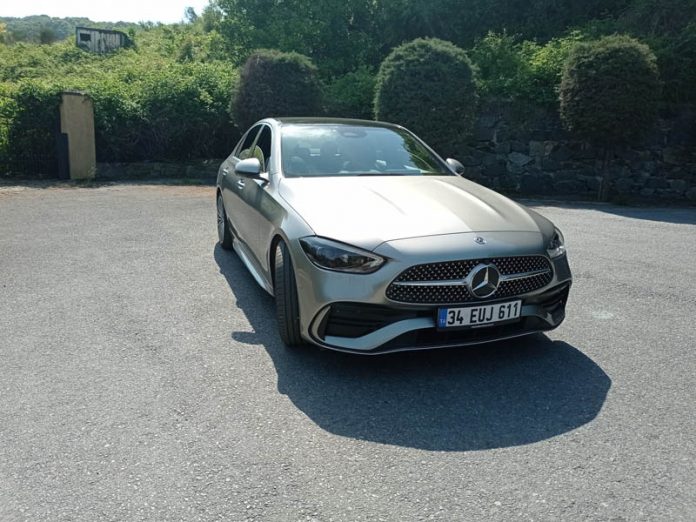 Test Sürüşü: Mercedes C200 4MATIC Edition 1 AMG - Automobile Magazine
