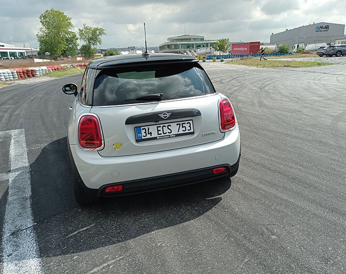 Test Driving: MINI COOPER S ELECTRIC - Automobile Magazine